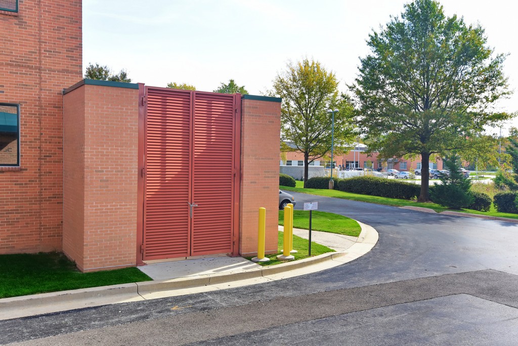 3 Ways to Match Your Landscape Design With Your Louvers